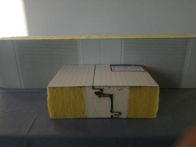 China Fireproof Glasswool Sandwich Panel 50-200mm Thickness with 0.30-0.69 W/m²K Thermal Conductivity for Wall and Roof Applications for sale
