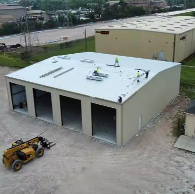 China Customized Prefabricated Steel Structure Warehouse Workshop Metal Building Q355B for sale