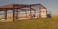 China Custom Prefabricated Steel Pole Barn Kits Barndominium Farm Shed Workshop Metal Building 20m Span for sale