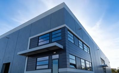 China Prefabricated Steel Structure Building Customizable 100m Span Industrial Warehouse for sale