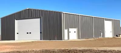 China Prefabricated Light Steel Structure Building for Warehouse Hangar Farm Shed 50-200mm Panel for sale