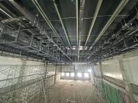 China Single Span Pre‑engineered Steel Building Textile Factory Workshop Side Access Door Units Galvanized Steel Columns On‑site Erection for sale