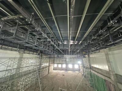 China Single Span Pre‑engineered Steel Building Textile Factory Workshop Side Access Door Units Galvanized Steel Columns On‑site Erection for sale
