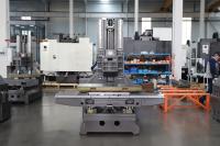 China Precision 5 Axis VMC855 CNC Vertical Milling Machine Used Machining Center Roller Guide BT40 Taper Metal System for sale