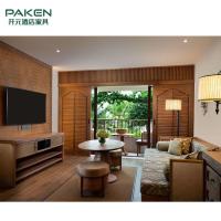 China Queen Size Solid Wood Hotel Bedroom Furniture Set - Custom Made with E1 Grade Materials & ISO Certifications for sale