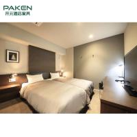 China Five Star Oak Veneer Hotel Bedroom Furniture Set with E1 Grade Materials - 65,000 SQM Factory Capacity for sale