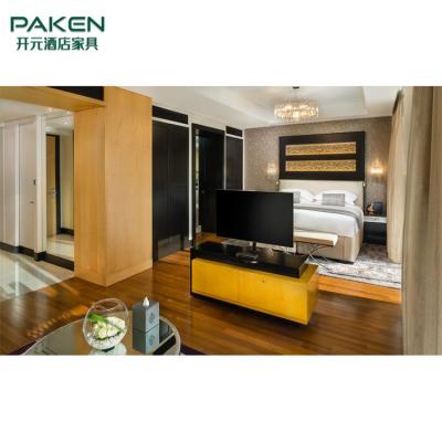 China Custom Luxury 5-Star Hotel Bedroom Furniture Set with E1 Grade Plywood and 0.6mm Veneer Finish for sale