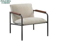 China Minimalist Single Lounge Armchair with Iron Frame 699×832×737mm Customizable Fabric Cushion for sale