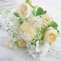 China Silk Realistic Faux Flowers Artificial Dahlias Floral Arrangement Home Furnishing for sale