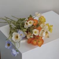 China OEM Silk Daisy Artificial Plastic Flowers Yellow White Orange Pink For Supermarket for sale