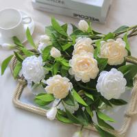 China Customized Fake Flower Bouquet Camellia Non Fading for Anniversary for sale