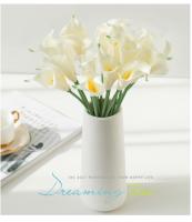 China PU Plastic Artificial Calla Lily Bouquet Flower Thanksgiving Floral Arrangements for sale