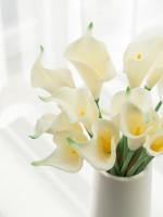 China PU Plastic Artificial Calla Lily Bouquet Flower Thanksgiving Floral Arrangements for sale