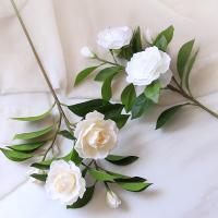 China Silk Gardenia Fake Holiday Flowers Arrangements Custom for sale