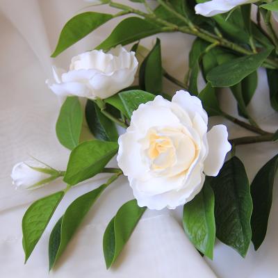 China Silk Gardenia Fake Holiday Flowers Arrangements Custom for sale