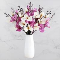 China Indoor Fake Silk Magnolia Flowers Home Decoration 40x35cm for sale