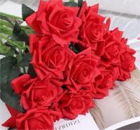 China Lifelike Rose Fake Holiday Flowers Bouquet Wedding Bouquet Silk Plastic for sale
