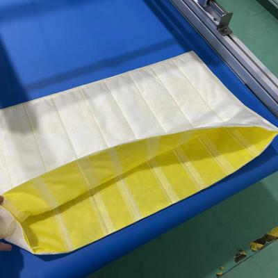 China Non-woven Medium-effect Air Conditioning Air Filtration Bag-making Machine for sale
