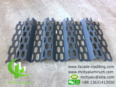 China Powder Coated Perforated Aluminum Sheet Solid Panel with Fluorocarbon Coating in 1000x2000mm for Facade Cladding for sale