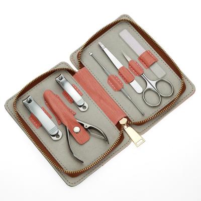 China FOCSTAR Luxury Manicure Set 7In1 Stainless Nail Manicure Kit With Zipper Bag for sale