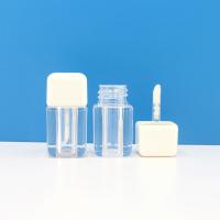 China OEM Refillable Lip Gloss Tube FOCSTAR Transparent Lip Gloss Square Tubes for sale