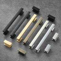 China Modern Simple Scandinavian American Zinc Alloy Cabinet Handle Golden Copper Drawer Handle Black Kitchen Metal Door Living Room for sale