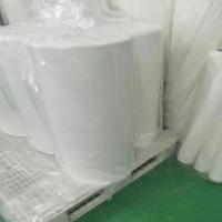 China 100% Absorbent Cotton Jumbo Gauze Roll Customizable Size BP Standards Compliant for Medical Use for sale
