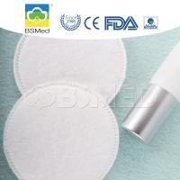 China Square Cotton Wool Pads 5×6cm & 6×7cm Sizes with 0.4-0.6g Weight for Makeup Removal and Personal Care for sale