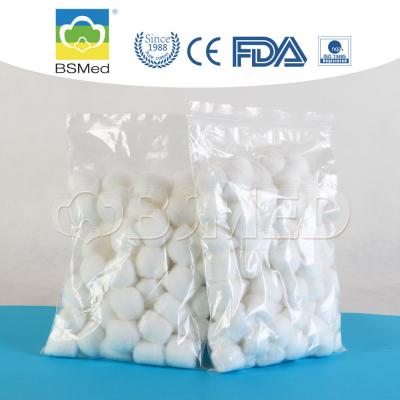 China EP BP Certified Medical Cotton Balls 0.2g-9g Size Range | 100% Pure Cotton Consumables for sale