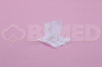 China Square Cosmetic Cotton Pads 0.4-0.6g - 100% Natural Cotton with ISO9001 FDA CE Certification for sale