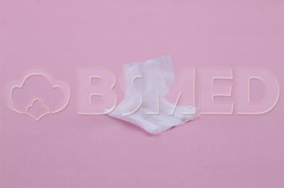 China Square Cosmetic Cotton Pads 0.4-0.6g - 100% Natural Cotton with ISO9001 FDA CE Certification for sale