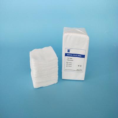 China Sterile Medical Gauze Swabs 5×5cm to 10×20cm with 4-16 Ply Layers and Folded Edges for Hospital Use for sale
