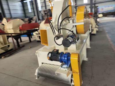 China Disc Chipper Wood Chipping Machine Shredder For Mdf Particle Board  Pulp And Paper Production Line for sale