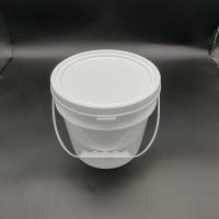 China Food Grade 5 Gallon Plastic White Buckets With Lids Stackable Recyclable for sale