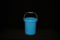 China FDA Approved Stackable Oil Bucket With Smooth Surface Lid And Handle Lightweight For Easy Handling. for sale