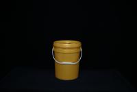 China Metal Handle Leakproof Plastic Paint Bucket With Snap On Lid for sale