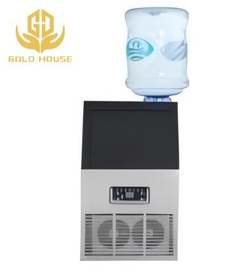 China Commercial Air Cooled Ice Maker 68kg/Day With 45 Ice Cube Trays Expandable Water System for sale
