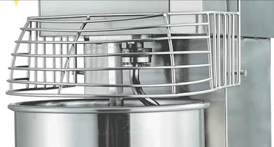 China 100L Bakery Commercial Equipment Spiral Dough Kneading Mixer 100/200R Per Min for sale