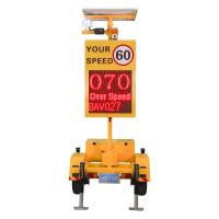 China Solar Trailer LPR Radar Speed Limit Sign with 24.150GHz Frequency and 2.7M Mobile Cart - Stores 20,000 Records for sale
