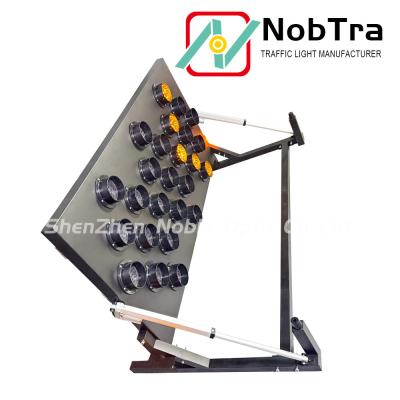 China Solar Powered LED Arrow Board with 1000m Visibility Range and -40°C to 85°C Operating Temperature for Traffic Control for sale