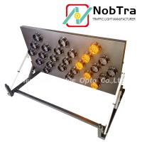 China 12 Or 24VDC Wireless Remote Control LED Arrow Boards with 1000 Meters Visible Range for Traffic for sale