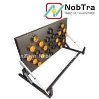China VIP 25-Lamp Bright Solar/Battery Powered LED Arrow Traffic Board with Wireless Remote for sale