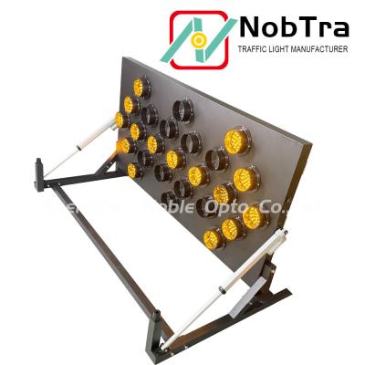 China Solar LED Traffic Arrow Board with 500m Visibility, 25 Lamps, Wireless Remote Control for Road Safety for sale