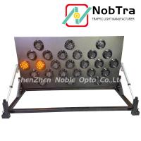 China LED Arrow Board with 25 Amber LEDs 500m Visibility Wireless Remote Control for Traffic Safety -40°C to 70°C Operation for sale