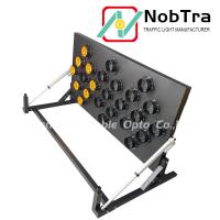 China Bright Adjustable LED Arrow Board with 25 Lamps, 500m Visibility, and Wireless Remote Control for Traffic Management for sale