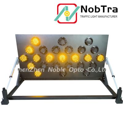 China LED Arrow Board with 25 Amber LEDs 500m Visibility Wireless Remote Control for Traffic Safety -40°C to 70°C Operation for sale
