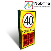 China 2-Digit Solar Radar Speed Display Sign 250km/h Detection Range IP54 Weatherproof with 60W Solar Panel for sale