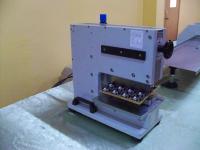 China PCB V-cutting Machine,Scored Recycled Circuit Boards Separation without Microstress for sale