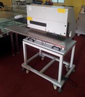 China Pneumatically Driven FR4 Pcb Separator Machine , Motorized Pcb Depaneling Machine CWVC-3 for sale
