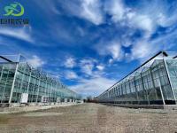 China State-of-the-Art Glasshouse Large Glass Covered Water Sprayer for Controlled Humidity for sale
